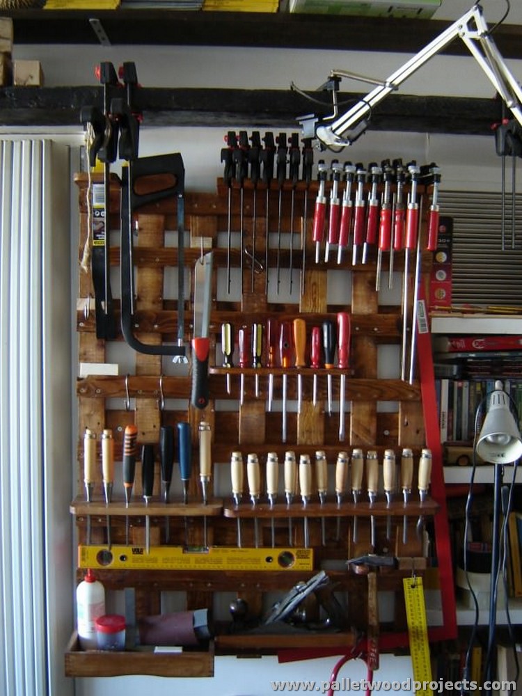 Hold Everything Pallet Tool Rack Ideas – Pallet Wood Projects