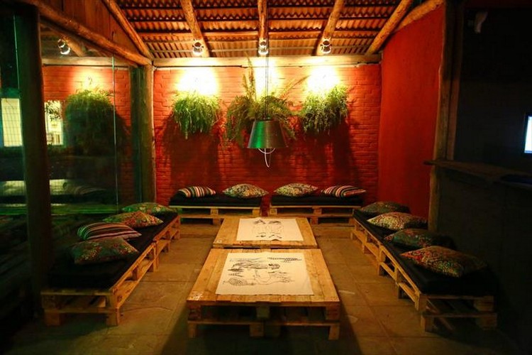 U Shaped Pallet Sofa Ideas – Pallet Wood Projects