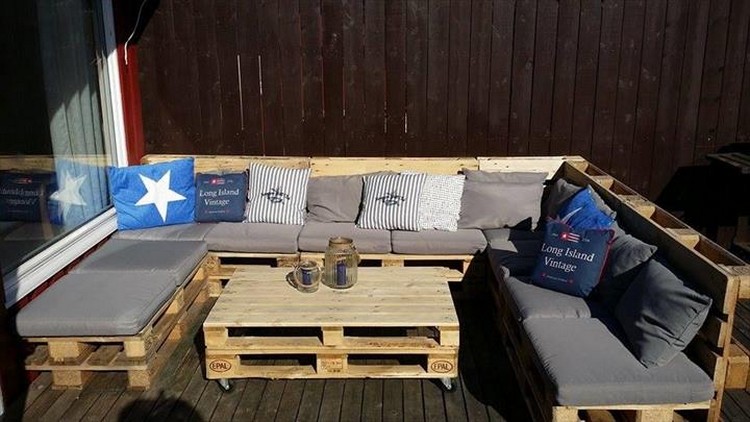 U Shaped Pallet Sofa Ideas – Pallet Wood Projects