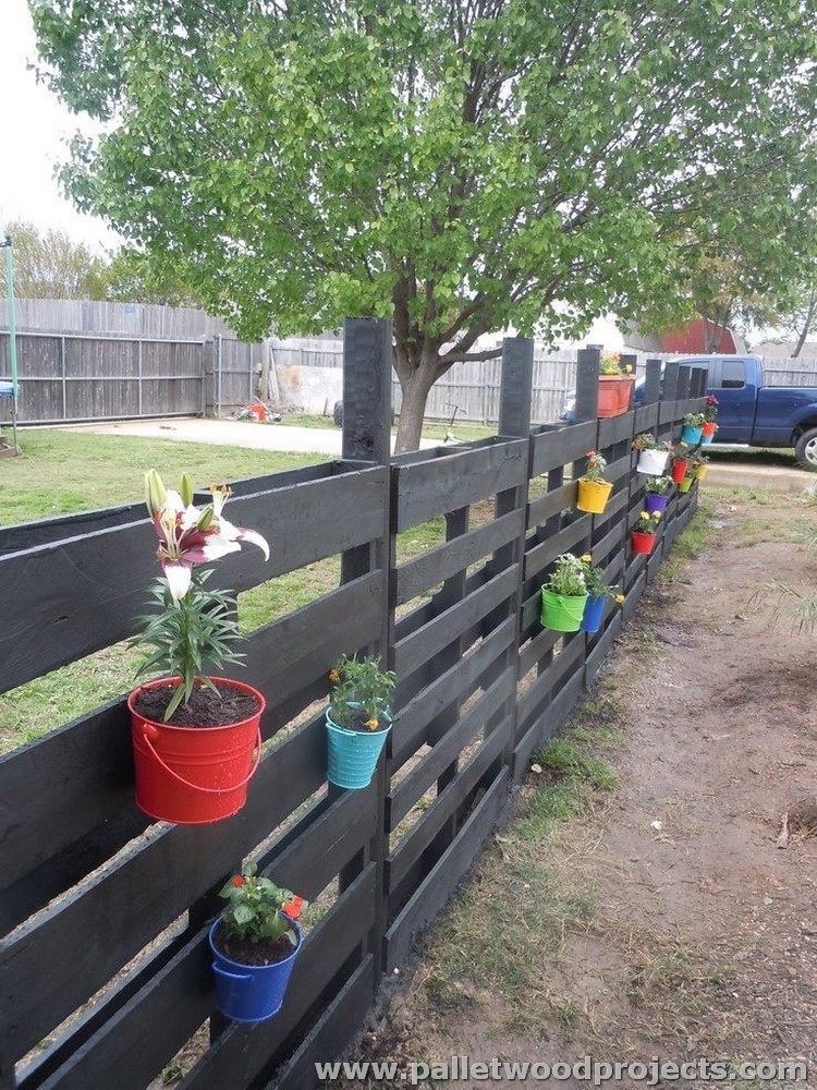 Recycled Pallet Fence Plans – Pallet Wood Projects