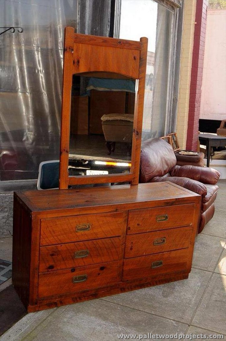 Pallet Dressing Tables with Mirror – Pallet Wood Projects
