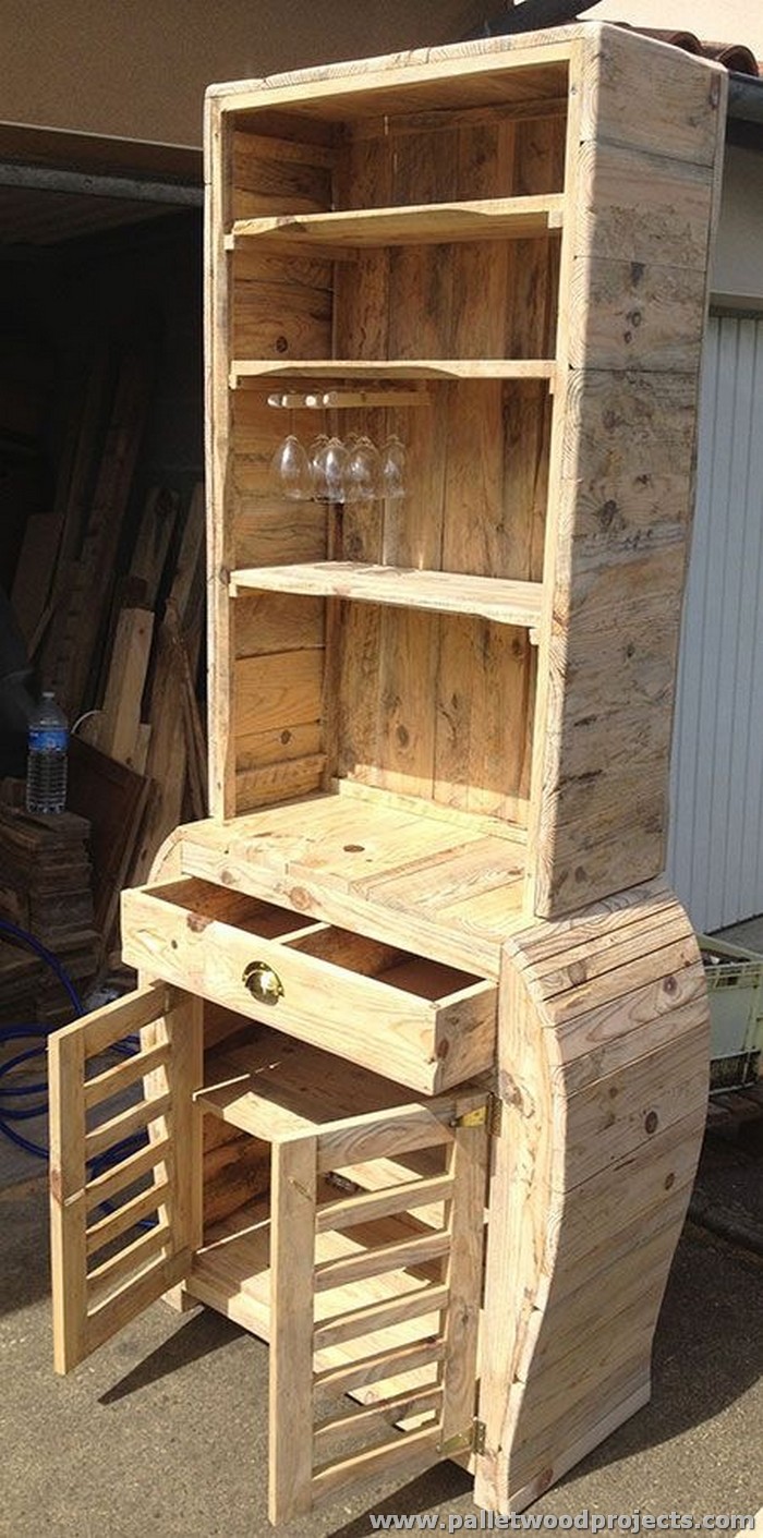 Wood Pallet Hutch – Pallet Wood Projects
