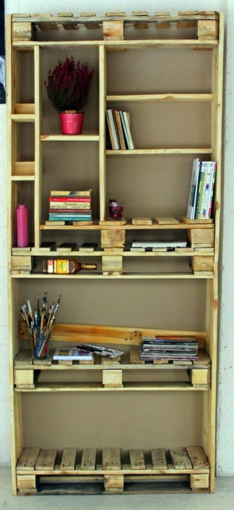 Fantastic Ways of Turning Old Pallets into Unique Things – Pallet Wood ...