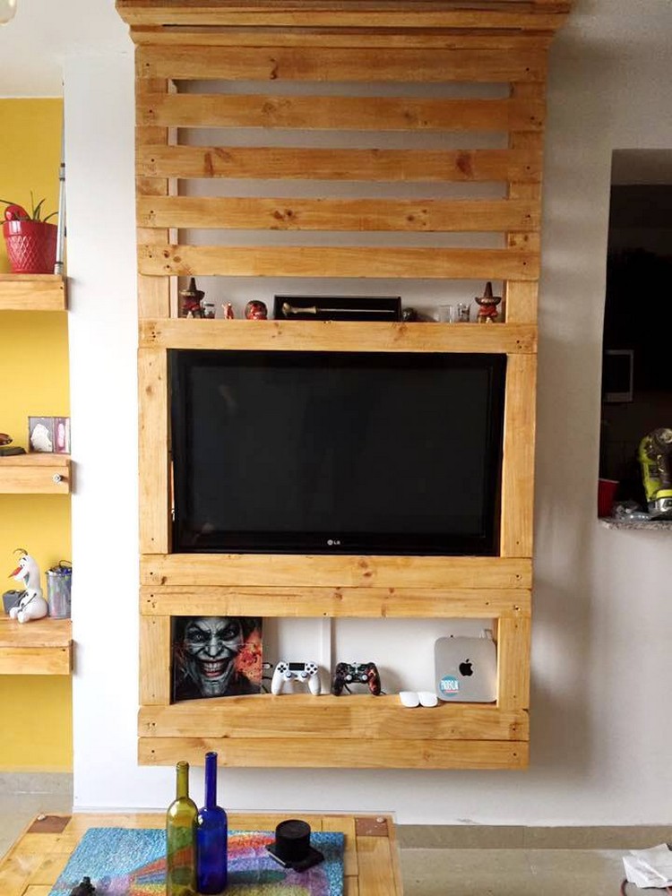 Pallet TV Wall Mount – Pallet Wood Projects