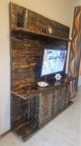 Wood Pallets Made Entertainment Center – TV Stand – Pallet Wood Projects