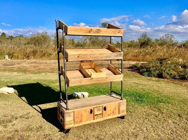 Wood Pallets Display Rack of Fruits and Vegetables – Pallet Wood Projects