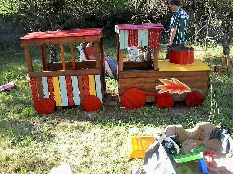 Pallet Train for Kids – Pallet Wood Projects